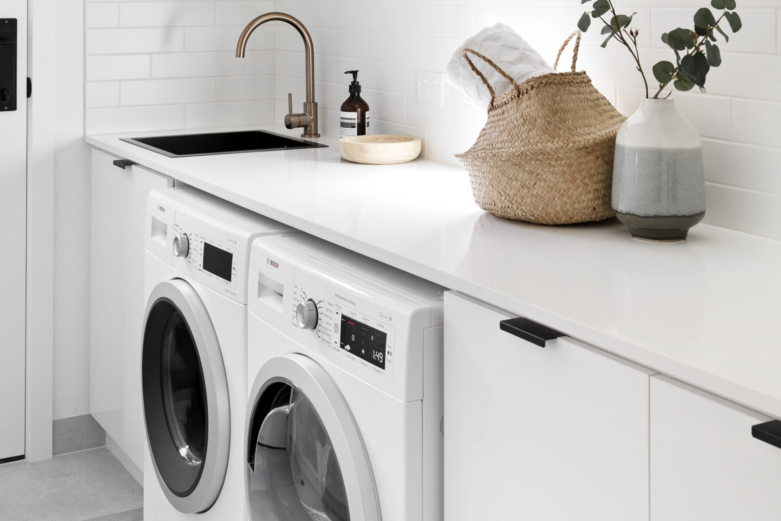 Tap and Sink Contemporary Living | Visit our showroom today